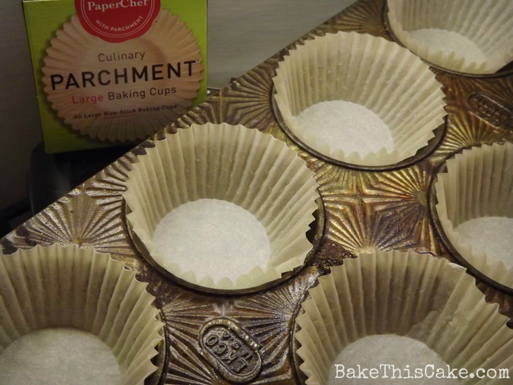 Julia Cakes with Mango Custard Sauce — A Lovely Vintage Vanilla Tea ...